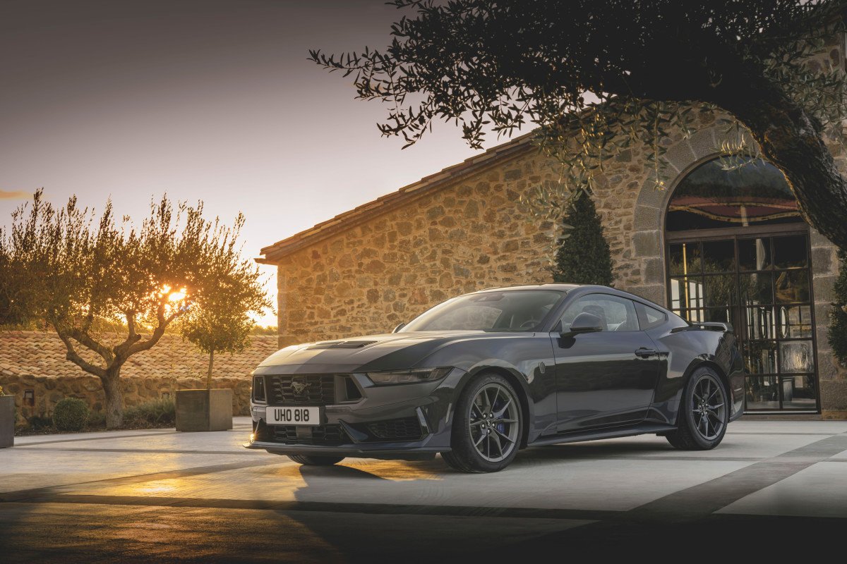 Mustang - Auto Express